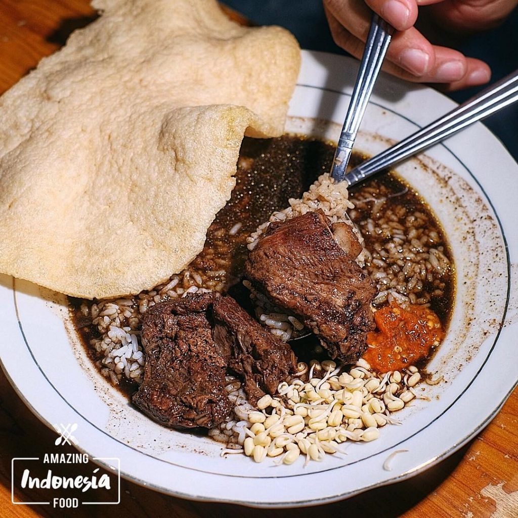 Rawon Setan Bu Sup, Kuliner Istimewa di Surabaya yang Bikin Nagih