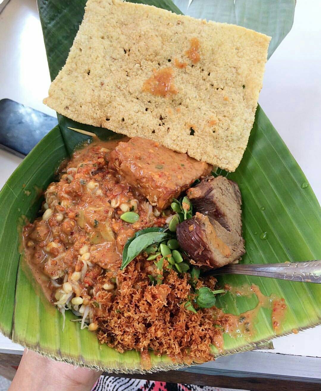 Depot Nasi Pecel 99 Madiun, Legendaris Jadi Langganan Pejabat dan Artis