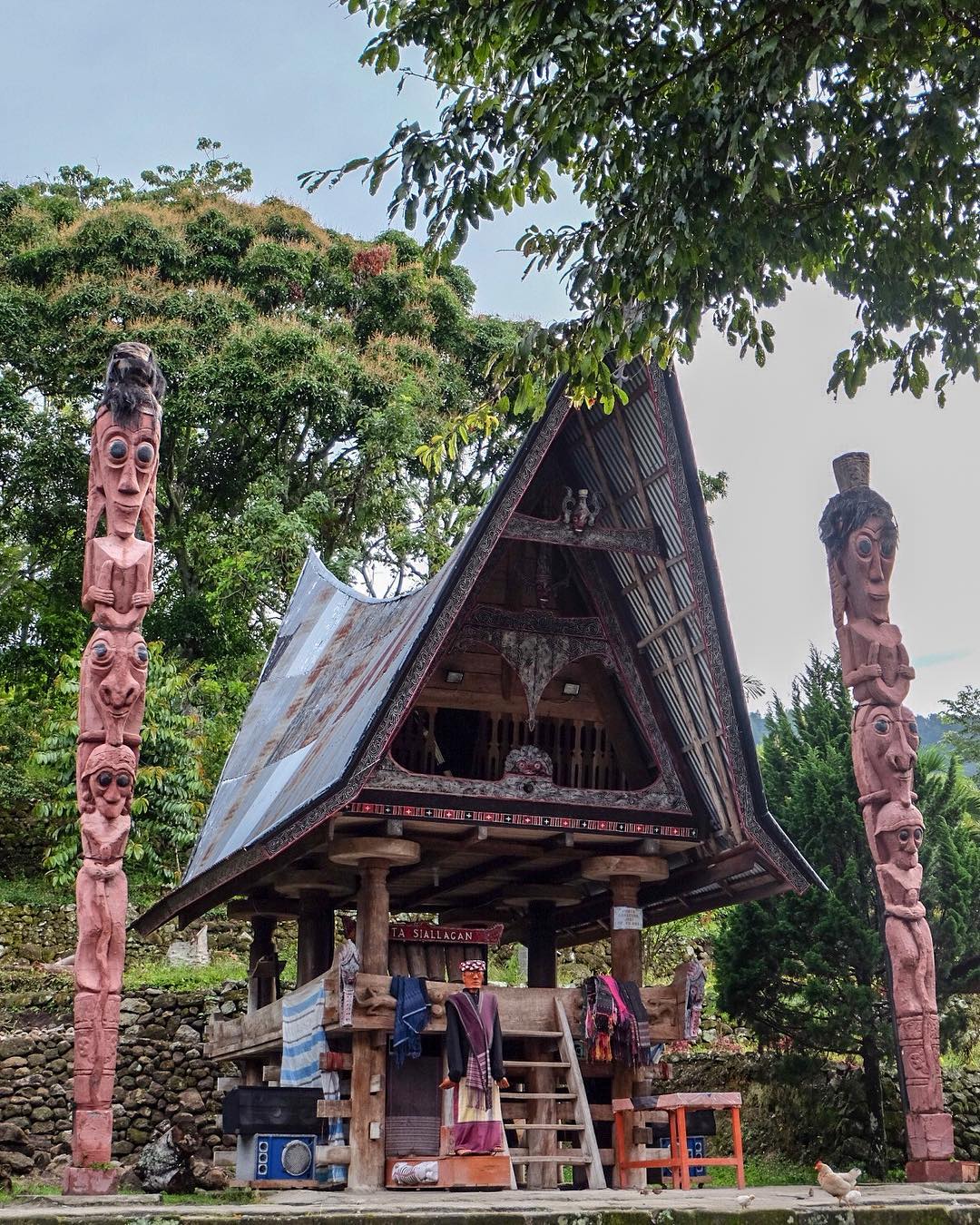 Huta Siallagan, Menyelami Tradisi Kanibal Suku Batak di Samosir