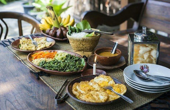 Restoran Keluarga di Jogja, Bertualang Rasa di Hari Raya