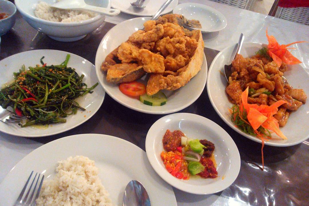 Restoran Sekitar Pantai Losari, Nikmati Cita Rasa Makassar yang Nagih