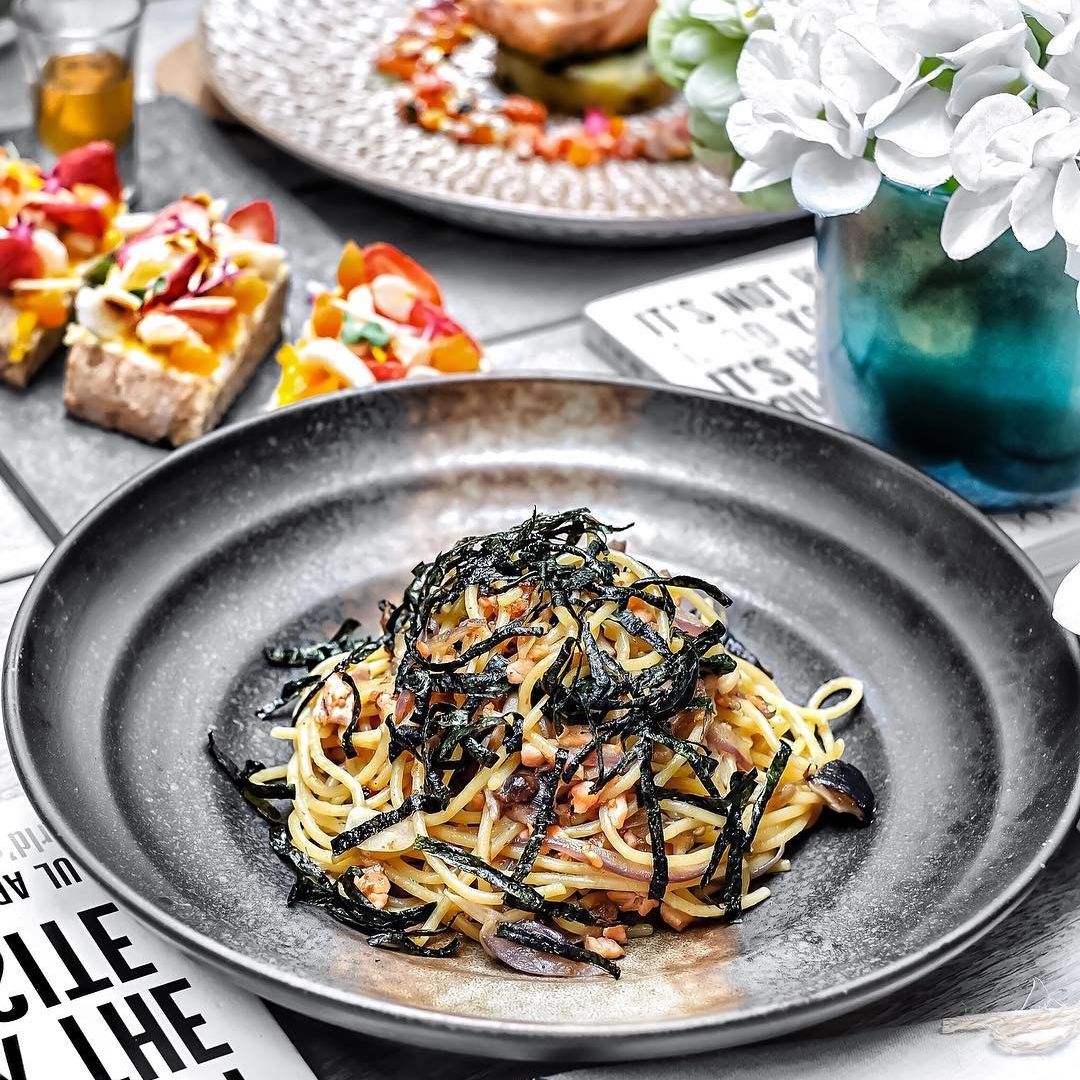 Nongkrong Seru di Blue Terrace Jakarta, Resto Keren dengan Menu Fotogenik