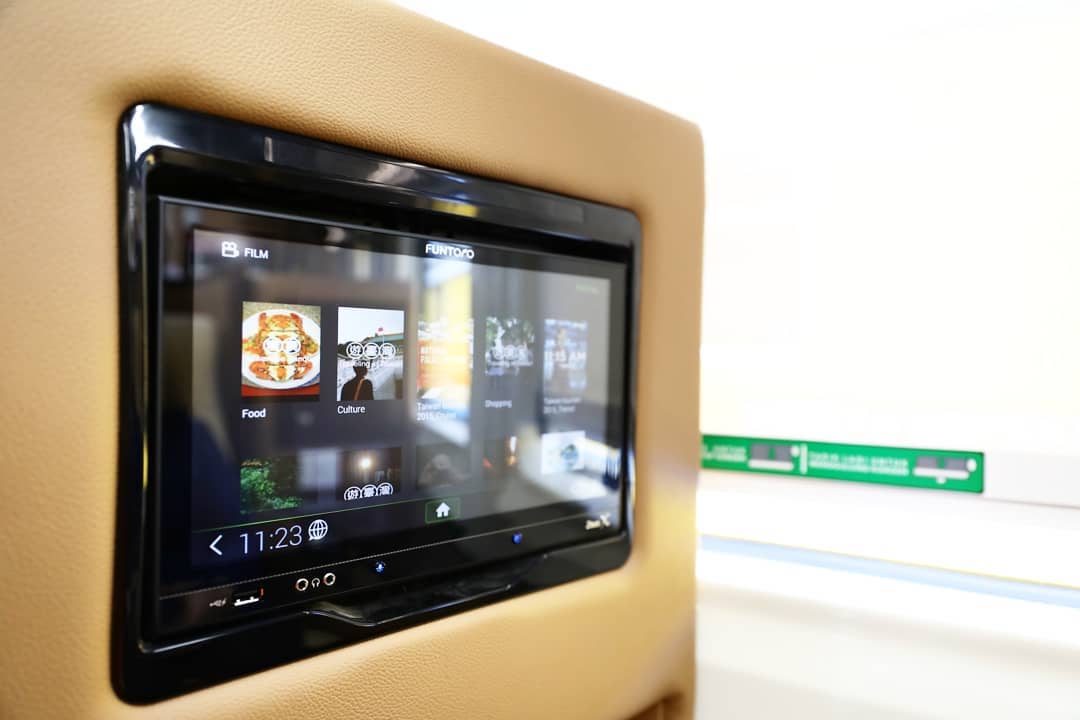 Mulai Hari Ini, Kereta Api First Class Semewah Pesawat Sudah Bisa ...
