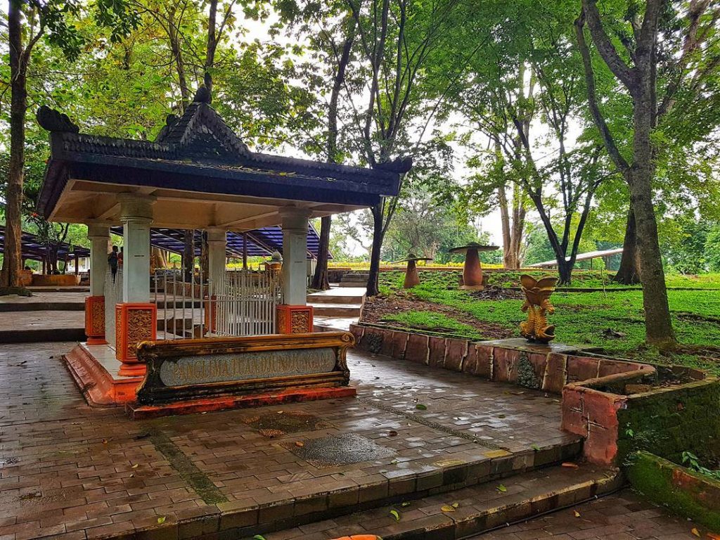 Bukit Siguntang Palembang, Tempat Sambangi Raja-raja Melayu