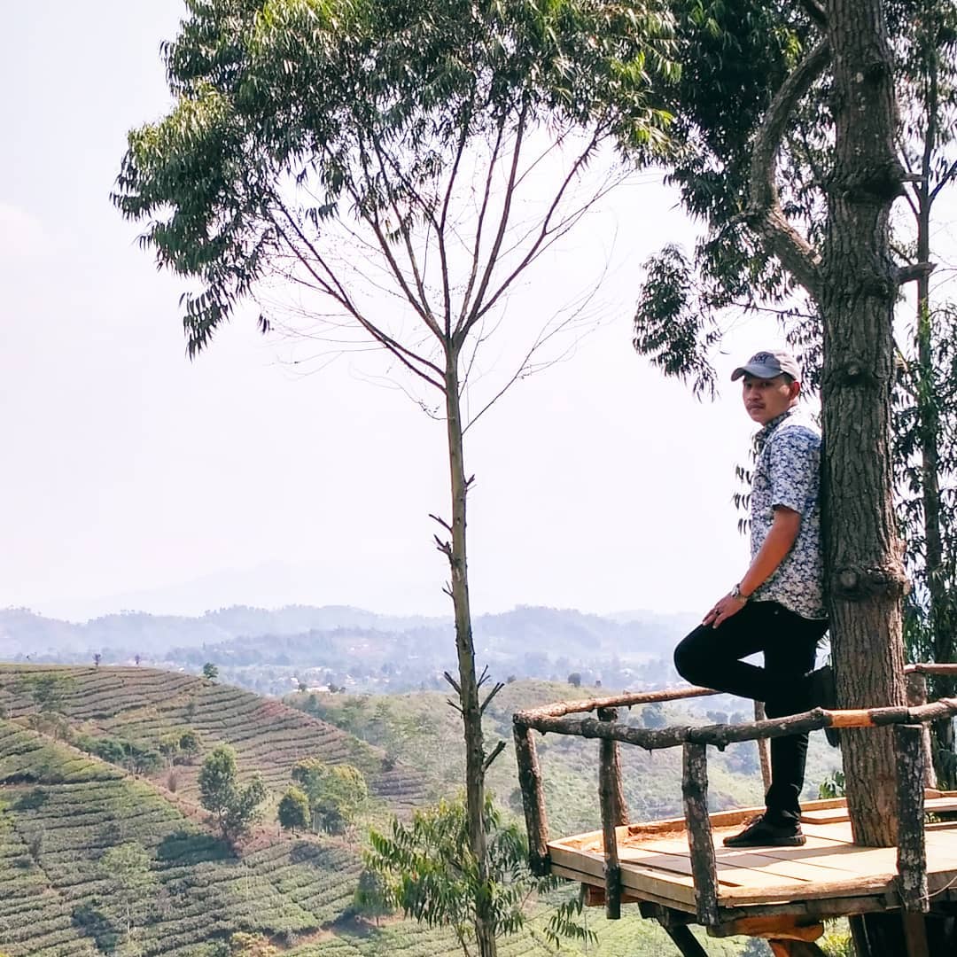 Bukit Senyum, Satu Cara Lagi Nikmati Pemandangan Bandung