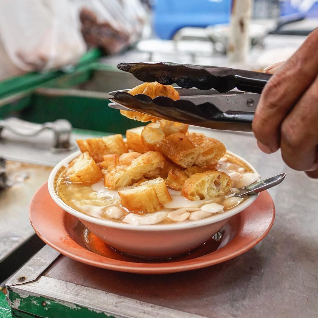 Kacang Kuah Cak Yudi, Jajanan Lezat Malam Hari di Surabaya