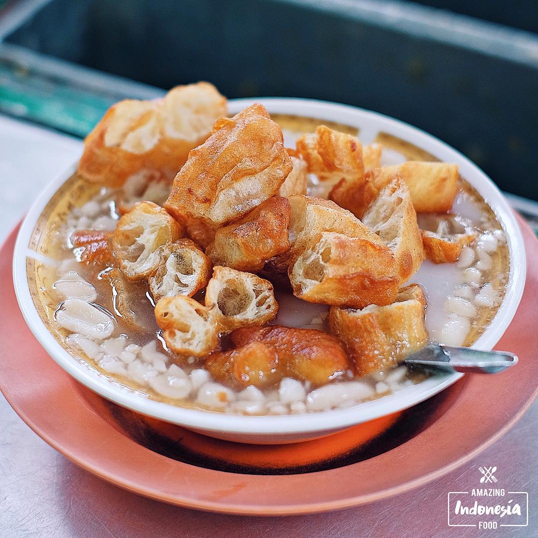Kacang Kuah Cak Yudi, Jajanan Lezat Malam Hari di Surabaya