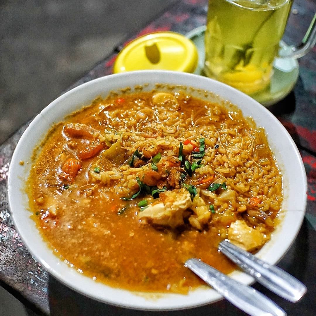 Lezatnya Sego Godog Pak Pethel di Bantul, Saking Larisnya Bisa Antre ...