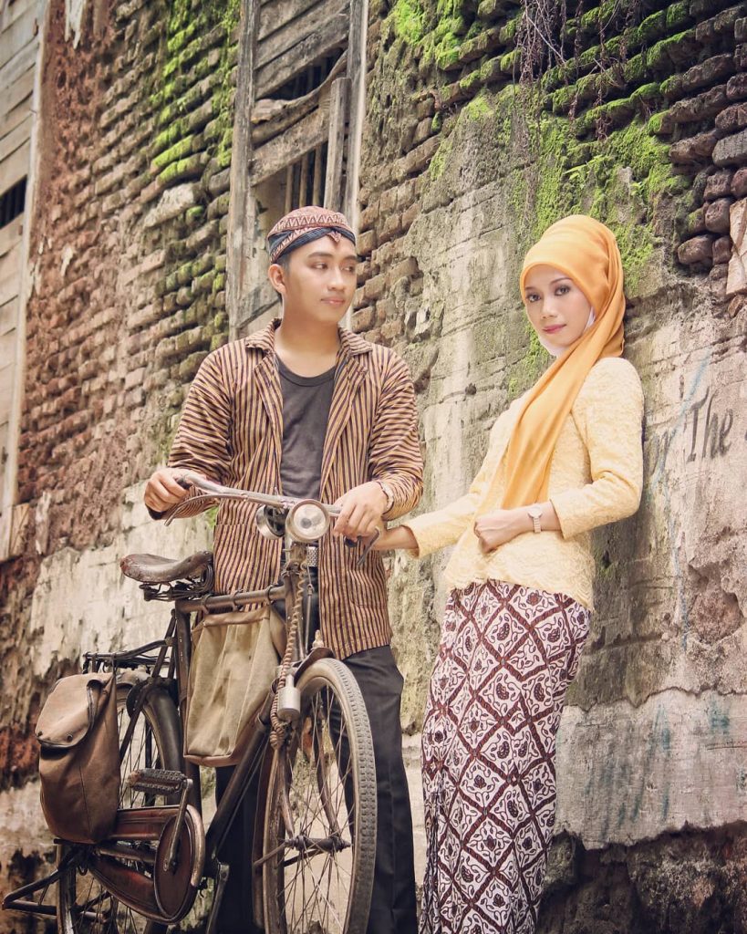 Jalan Gula, Titik Foto Klasik Tengah Naik Daun di Surabaya