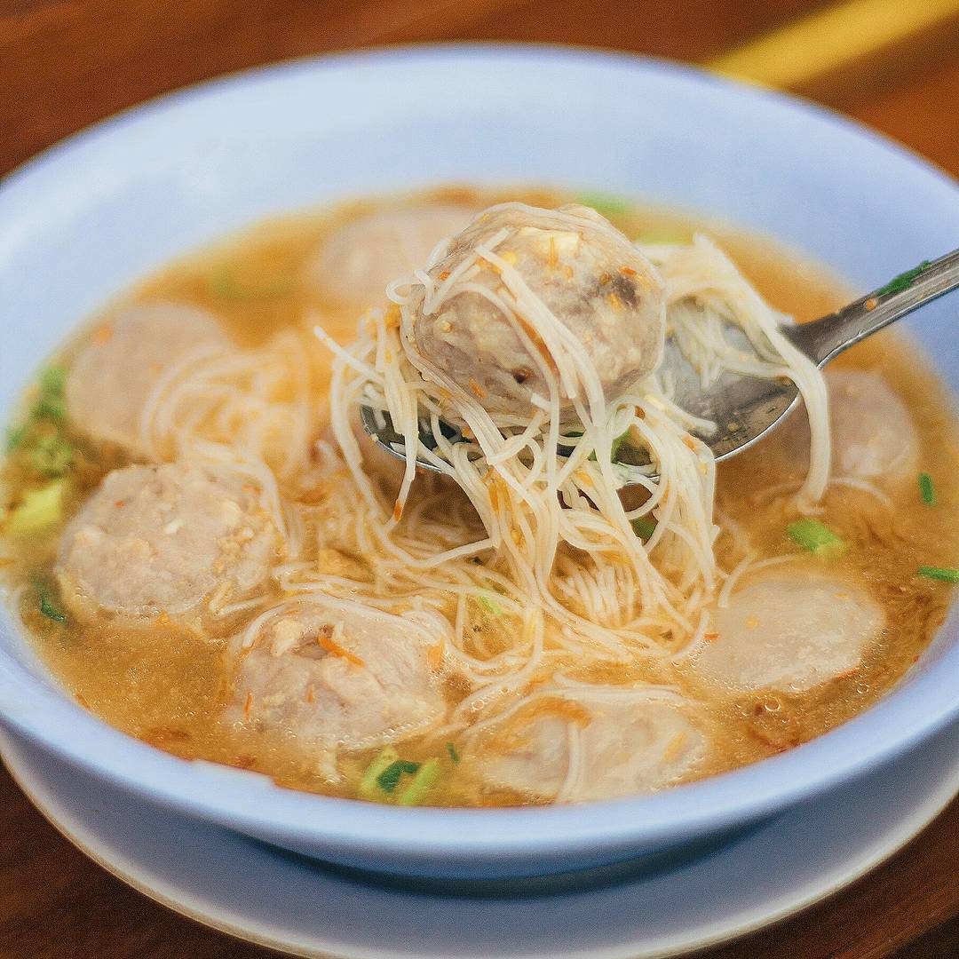 Bakso Adam, Kuliner Naik Daun di Jakarta Ludes Dalam Dua Jam Saja