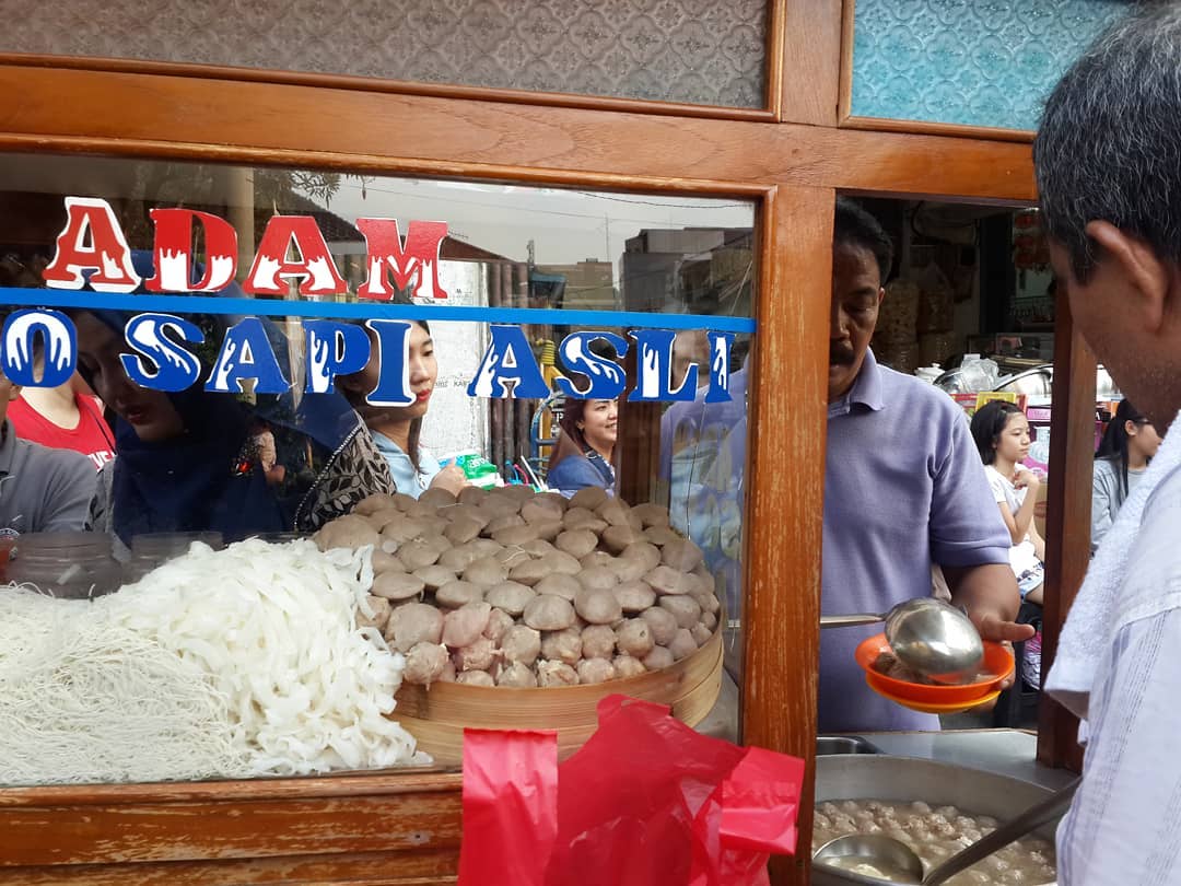 Bakso Adam, Kuliner Naik Daun di Jakarta Ludes Dalam Dua Jam Saja