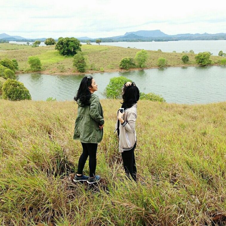 Bukit Batu di Riam Kanan, Sensasi Padang Sabana Serasa di Afrika