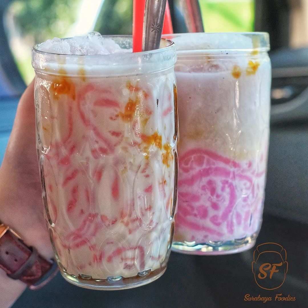 Segerin Panasnya Surabaya dengan Nyeruput 5 Es Dawet Ini