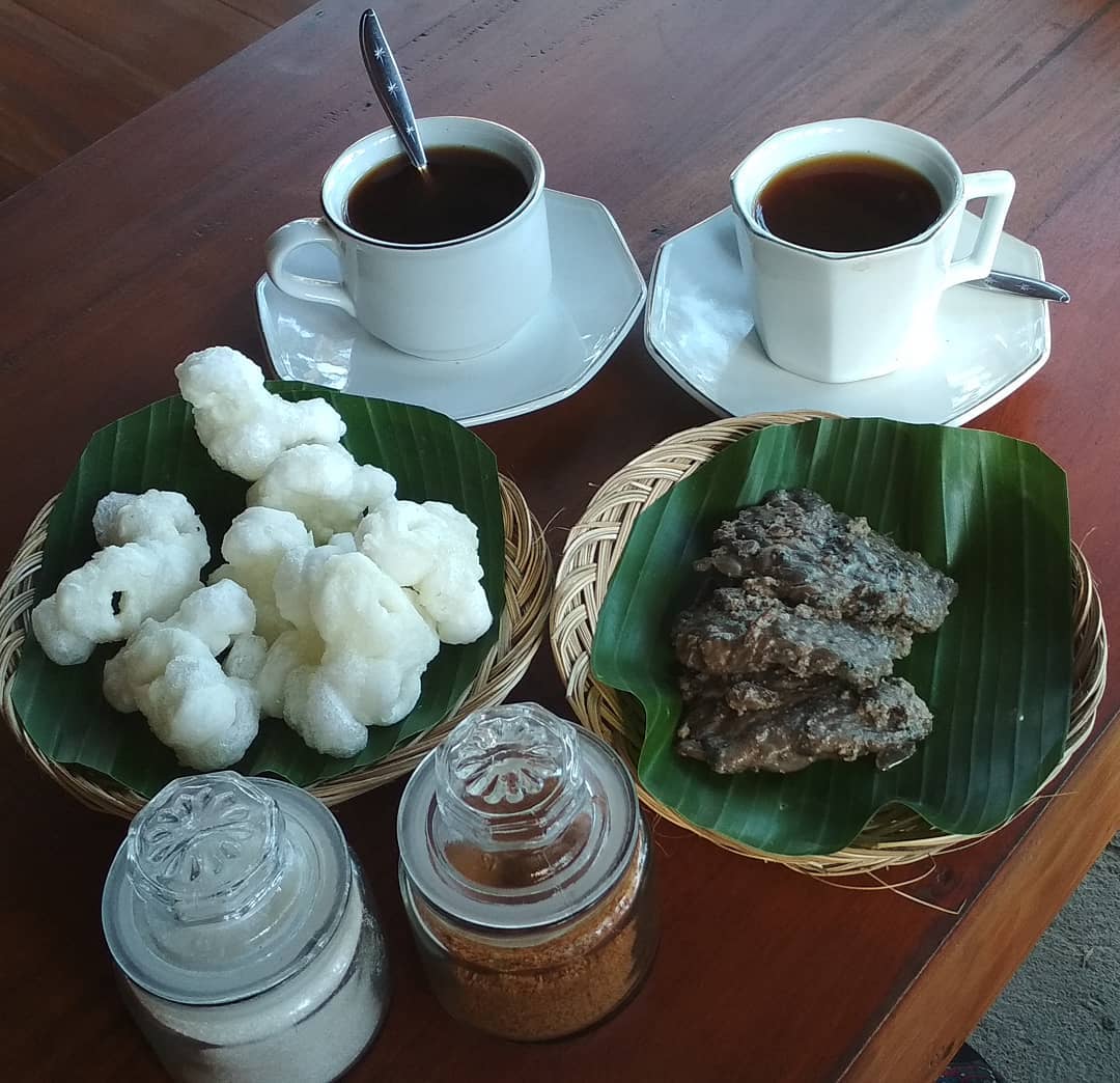 Cobain Geblek Tempe Benguk, Burger Tradisionalnya Kulon Progo