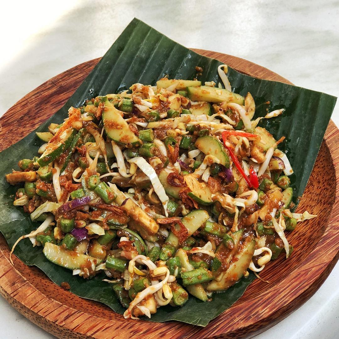 5 Kuliner Sehat Berbumbu Kacang, Cita Rasanya Tak Bisa Ditawar