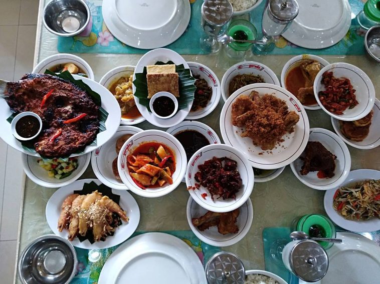 Nikmati Rendang khas Restoran Garuda Medan, Rasanya Istimewa