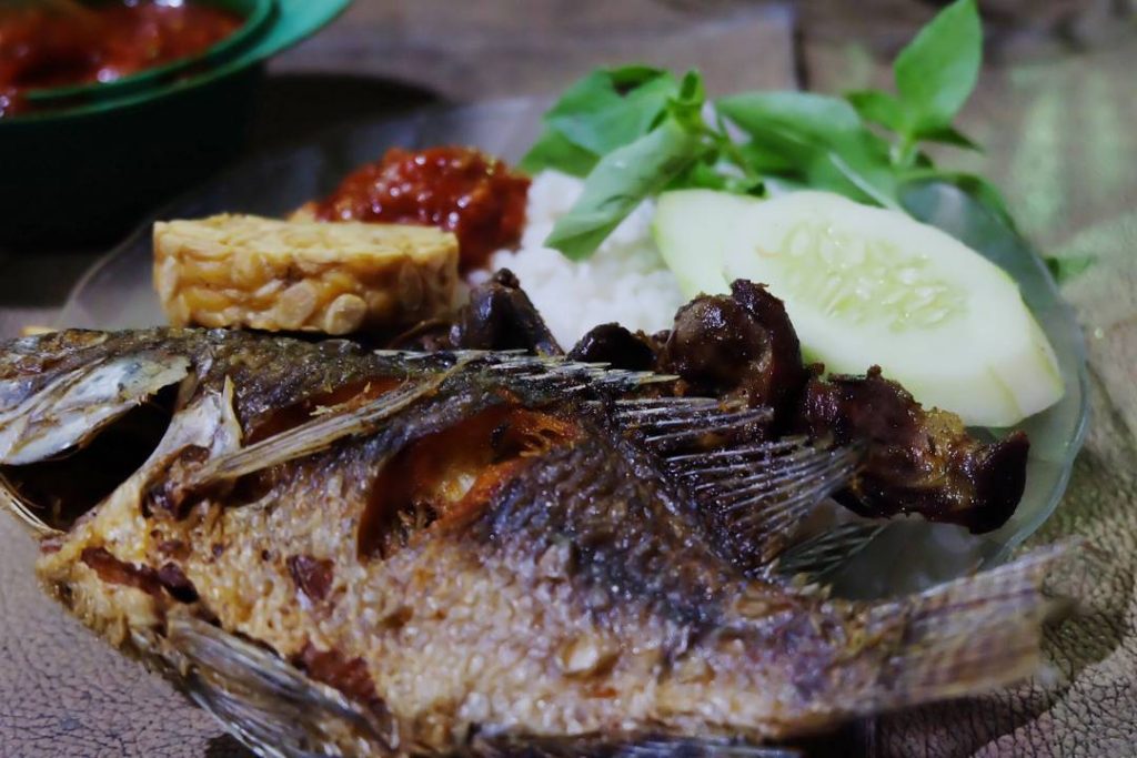 Kuliner Sidoarjo yang Buka Hingga Tengah Malam, Rasanya Nendang Banget!