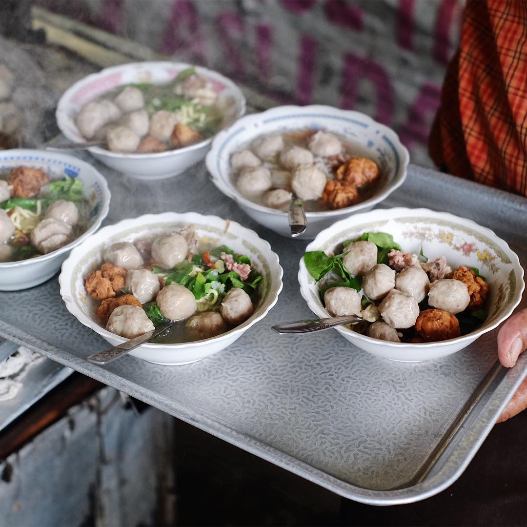 Kulineran Bakso Pikul Pak Gino, Menu Makan Malam di Jogja