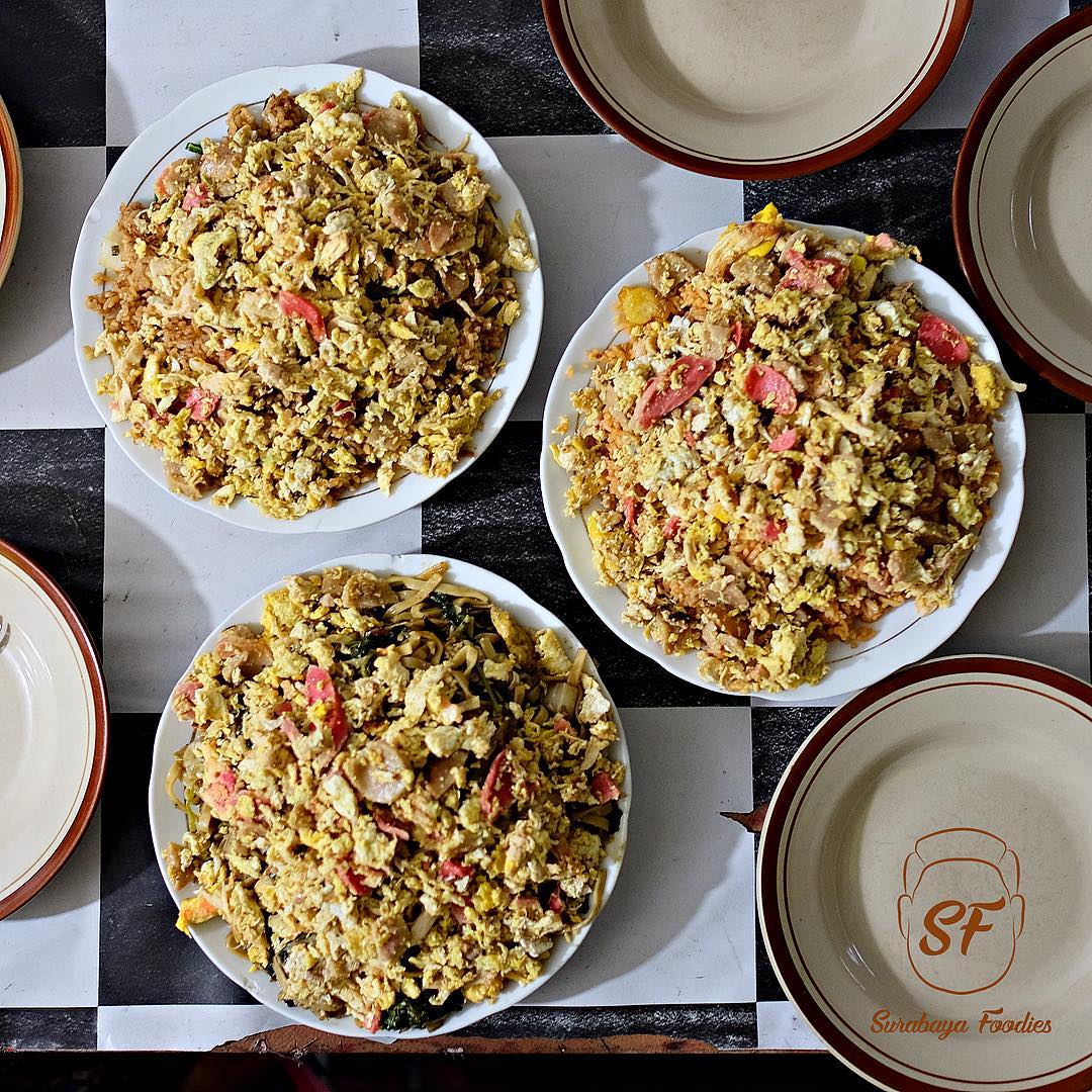 Nasi Goreng Pak Djie, Kuliner Sekitar Stasiun Malang dengan Porsi Raksasa