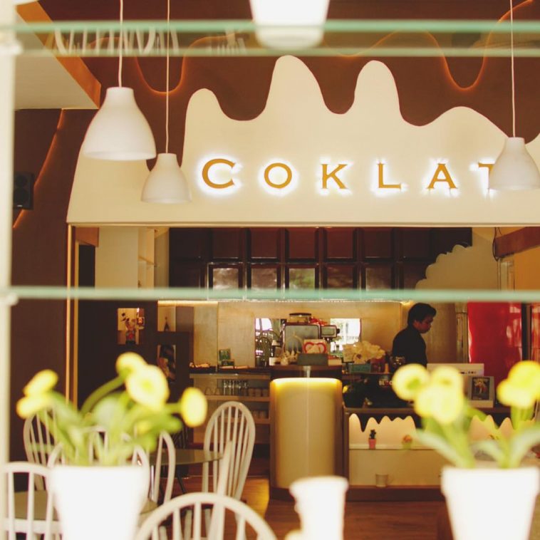 Nyemil Enak di Coklat Cafe Jogja, Susu dalam Gelas Cokelatnya Jadi Rebutan