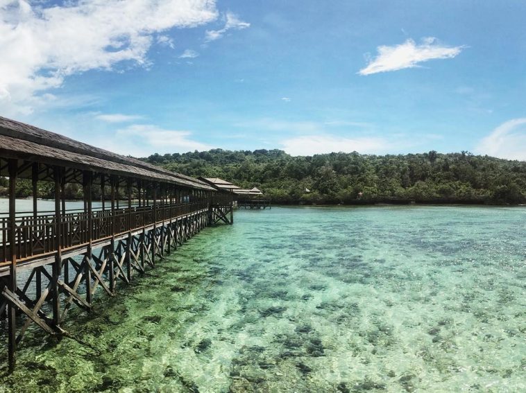 Potongan Surga di Indonesia, Karampuang Island Namanya