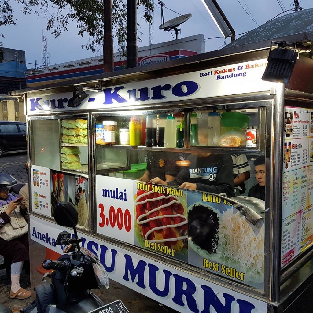 Roti Kuro-Kuro, Jajanan Istimewa di Bandung dengan Isian Aneka Rasa