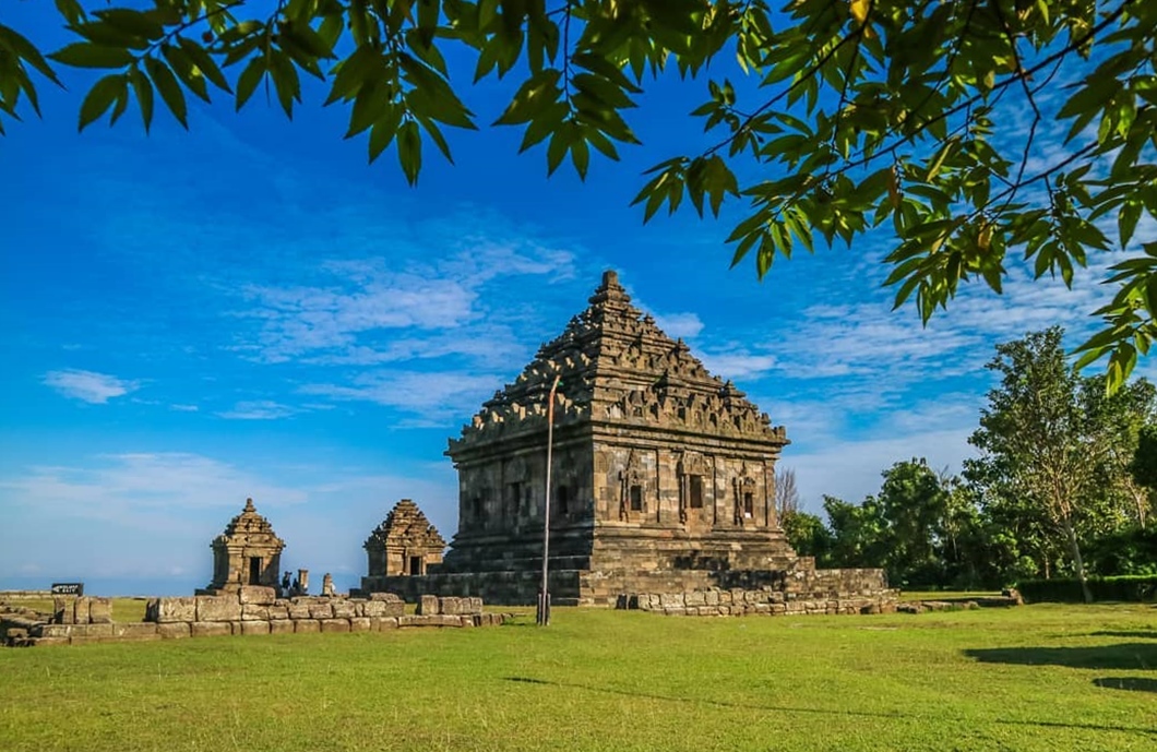 Candi Ijo, Tempat Asyik Menikmati Keindahan Kota Jogja dari ‘Khayangan’