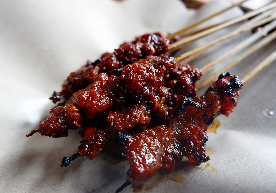 Sate Rembiga Ibu Sinnaseh, Kuliner Lombok yang Seporsinya Bikin Nagih
