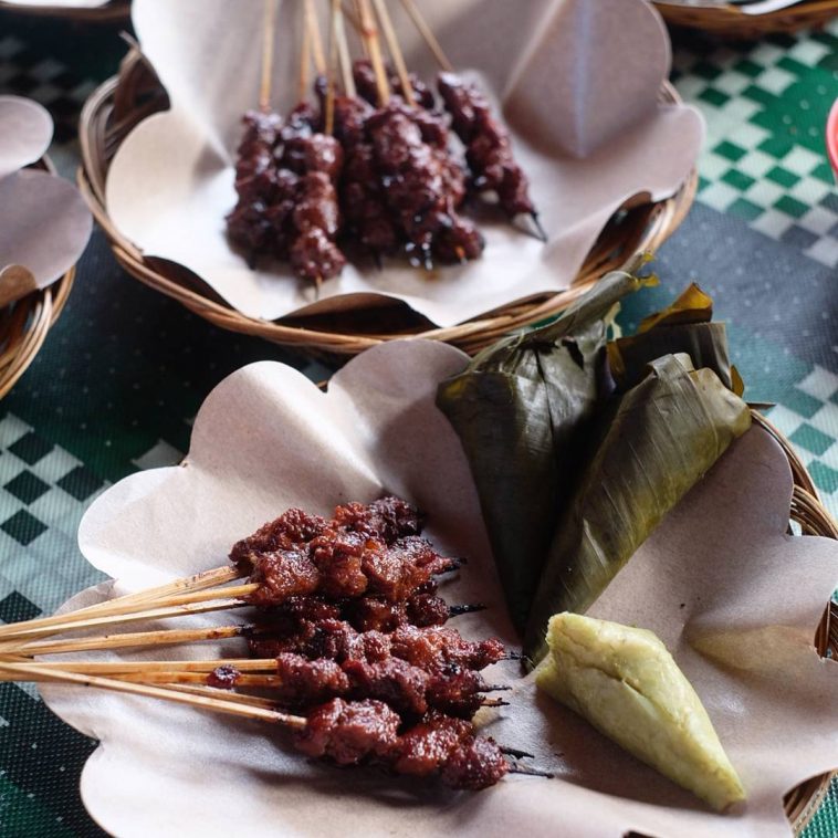Sate Rembiga Ibu Sinnaseh, Kuliner Lombok yang Seporsinya Bikin Nagih