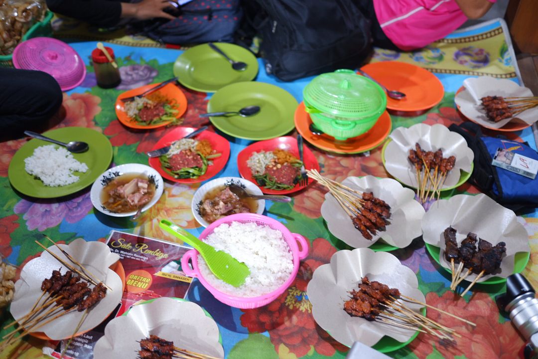 Sate Rembiga Ibu Sinnaseh, Kuliner Lombok yang Seporsinya Bikin Nagih