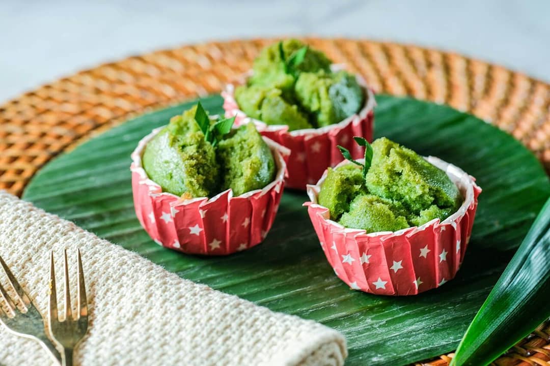 Berwisata Kuliner di Pasar Terapung Banjar, Sensasi Makan di Atas Air