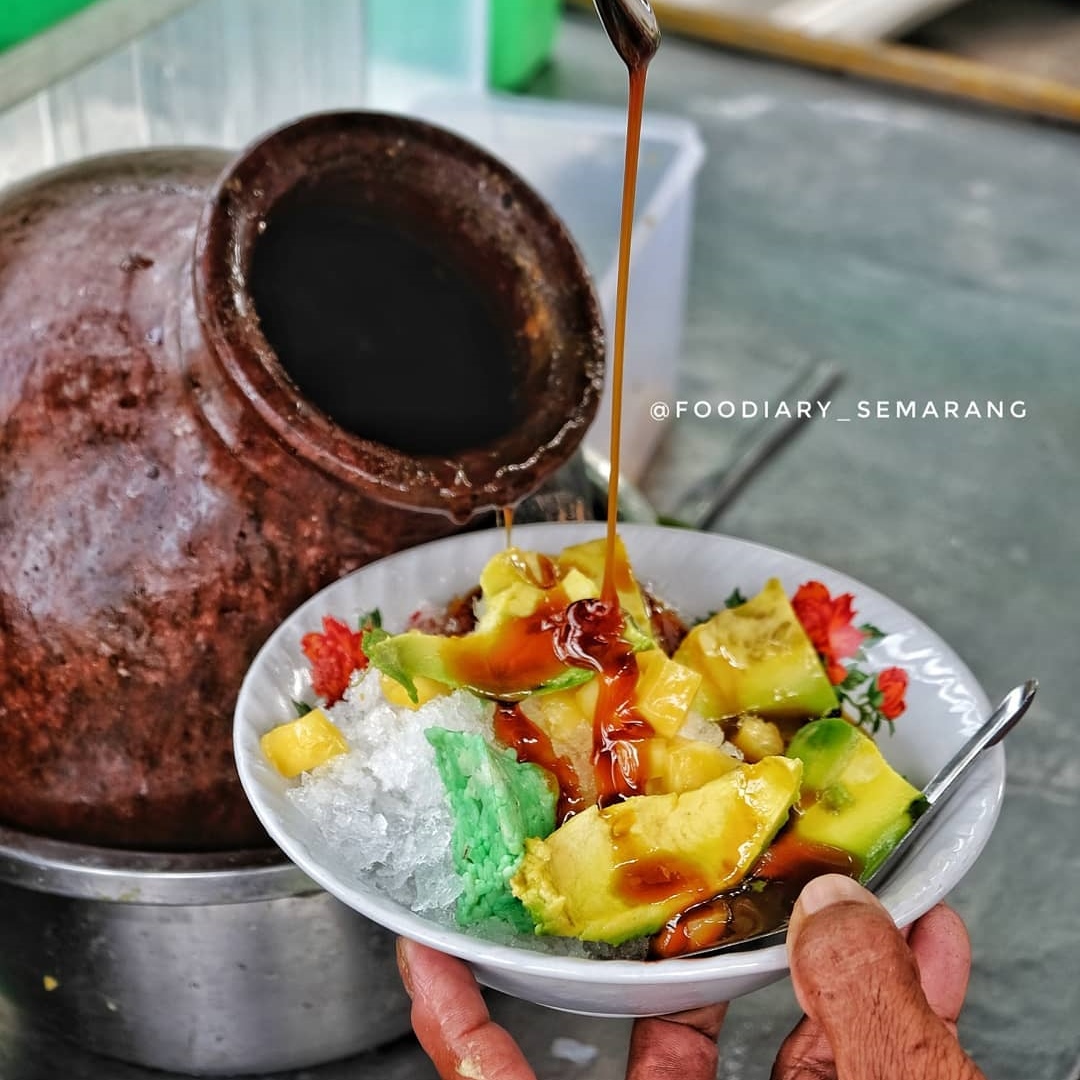 Rekomendasi Es Dawet di Semarang, Super Nyegerin