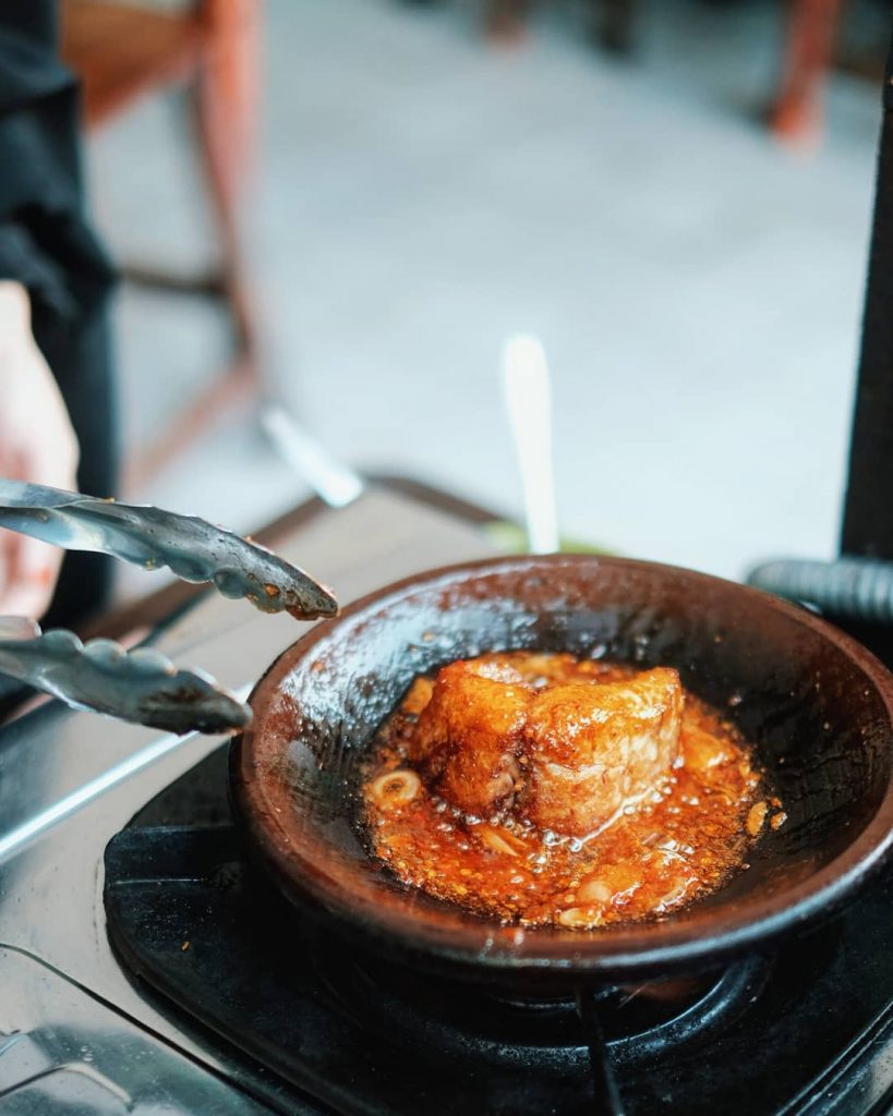 Sambal Gami Bontang, Seafood Pedas Hotplate yang Bikin Nagih
