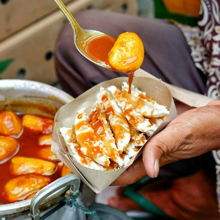 Jajanan-jajanan Punya Bentuk Mirip dengan Keunikan Berbeda, Kamu Suka ...