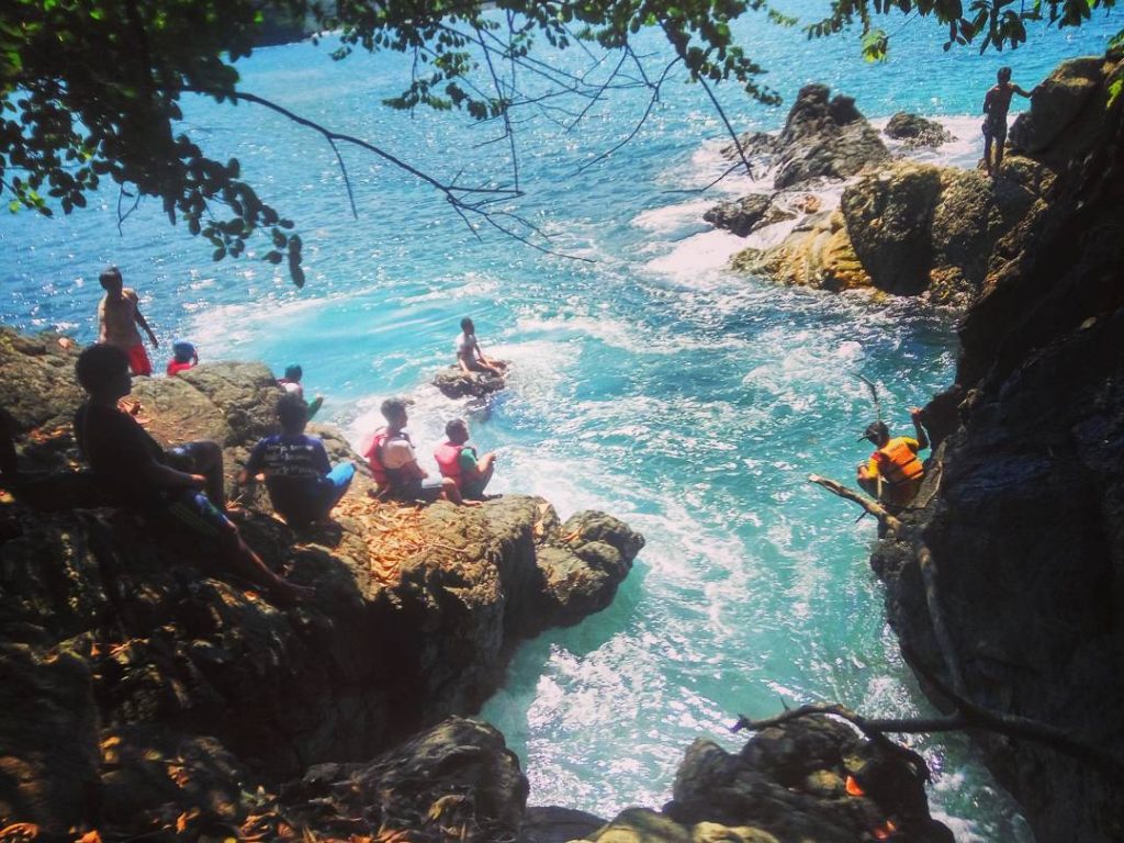 Teluk di Pulau Jawa dengan Panorama, Bisa Bikin Siapa Saja Takluk