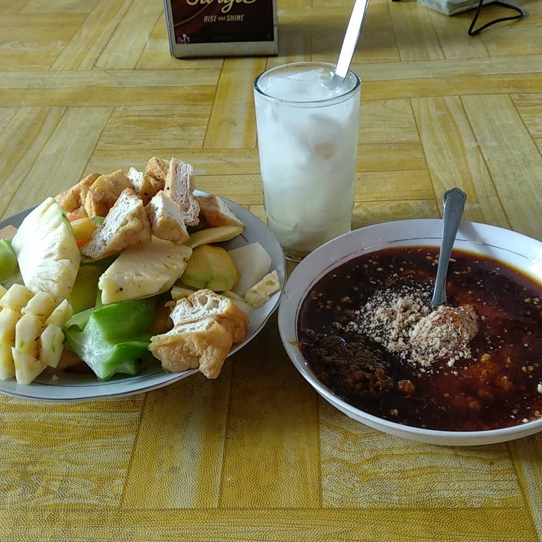 Rujak Manis Semeru di Malang, Kuliner Istimewa yang Rasanya Nendang