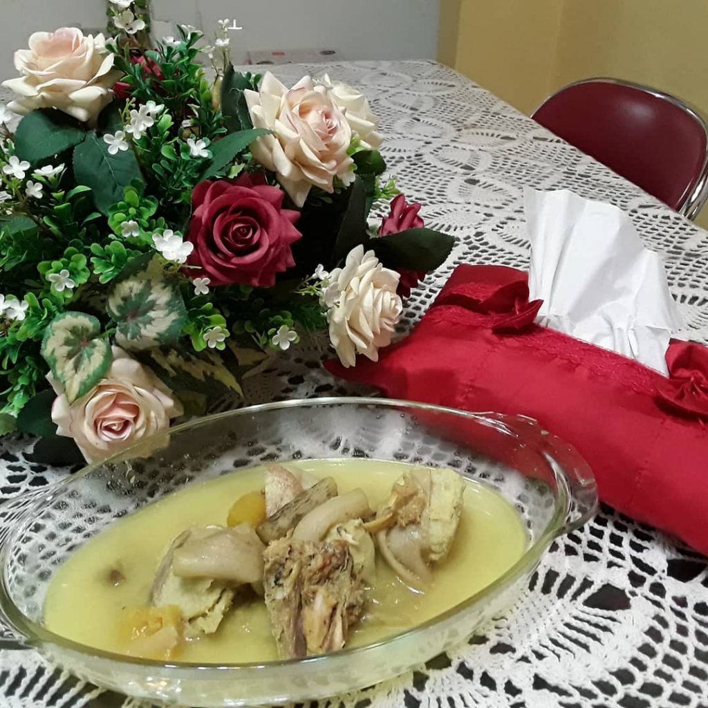 Kuliner Tradisional di Kalimantan Tengah, Terbuat dari Rotan Muda ...