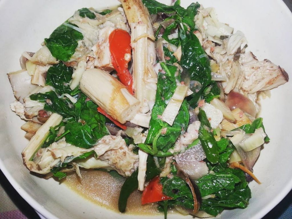 Kuliner Tradisional di Kalimantan Tengah, Terbuat dari Rotan Muda ...