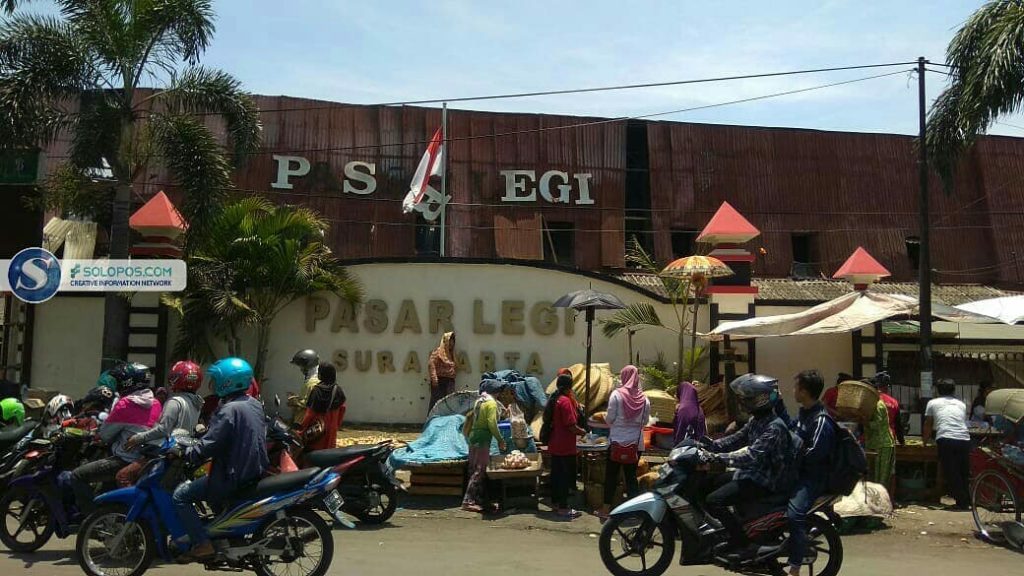 Kebakaran Pasar Legi Solo, Hanguskan Ratusan Kios Berhasil Dipadamkan Setelah 9 Jam