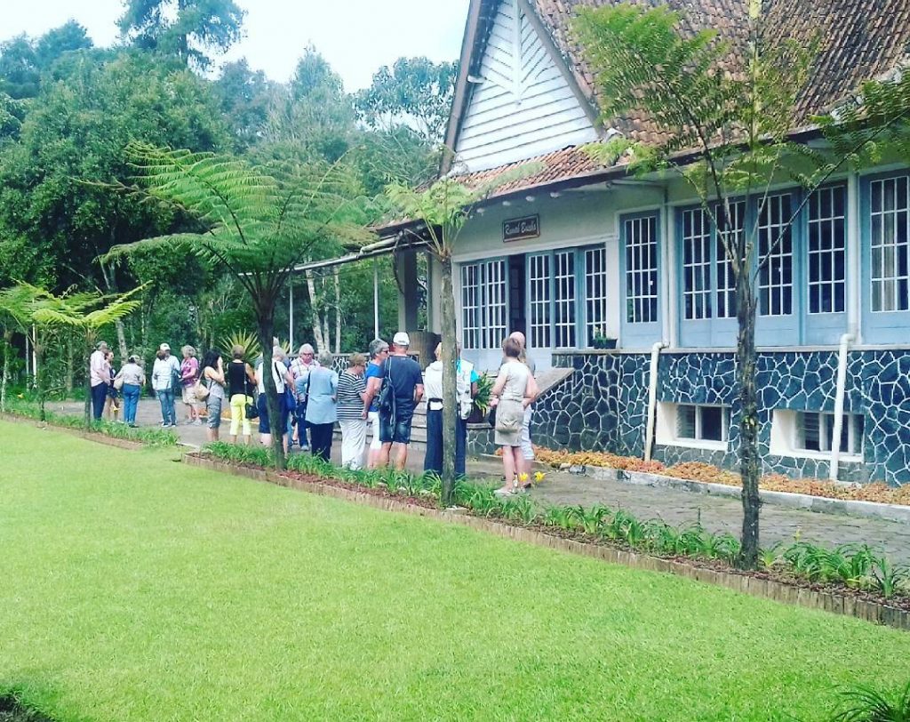 Wisata Sejarah ke Rumah Bosscha di Pangalengan, Kediaman Sosok ...