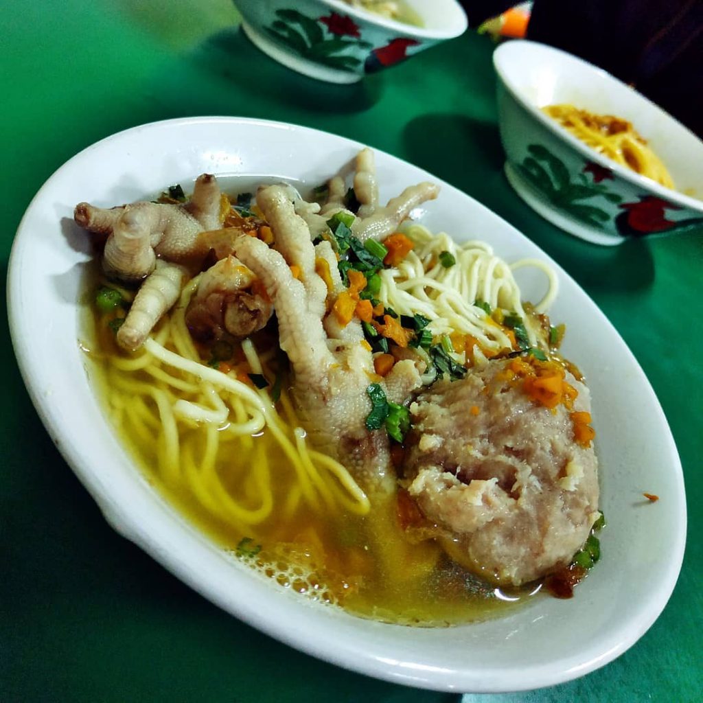 Tempat Makan Ceker di Bandung, Siap-siap Lezatnya Bisa Mencakar Lidah