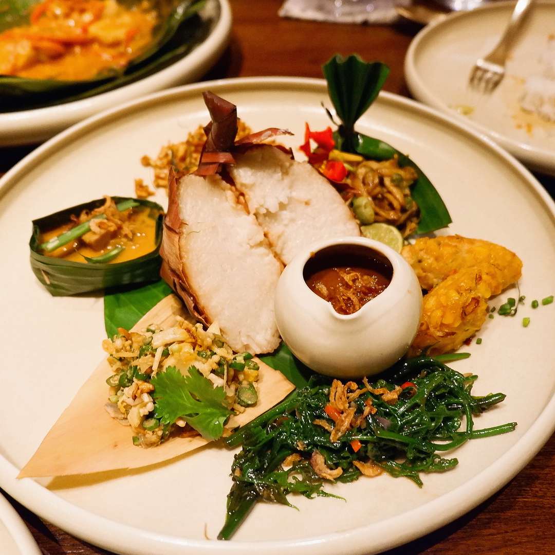 Tempat Makan Enak di Seminyak yang Bisa Dikunjungi Saat Liburan