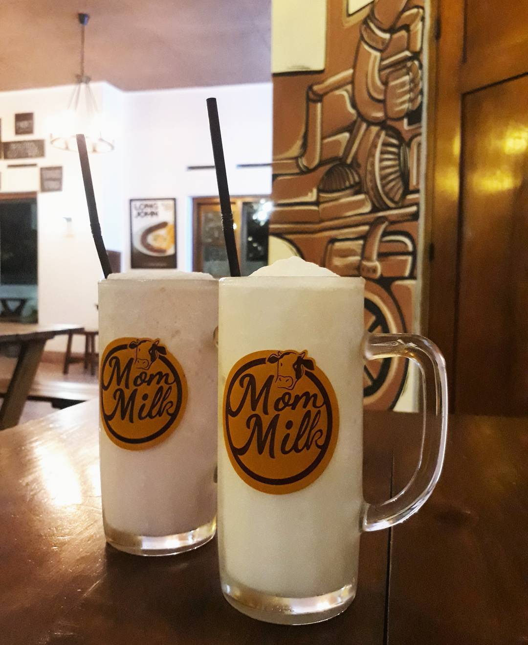 Bosan Ngopi? Kamu Bisa Nongkrong di Kafe Susu Malang Ini