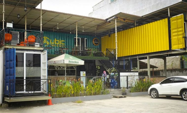 Container Cafe di Indonesia, Nikmati Nongkrong Seru di Peti Kemas ...