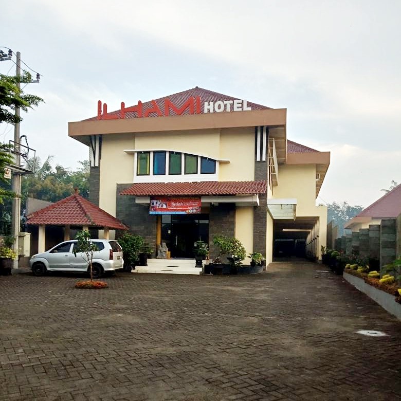 Hotel di Blitar, Keliling Kota Bung Karno Jadi Nyaman dan Bikin Betah