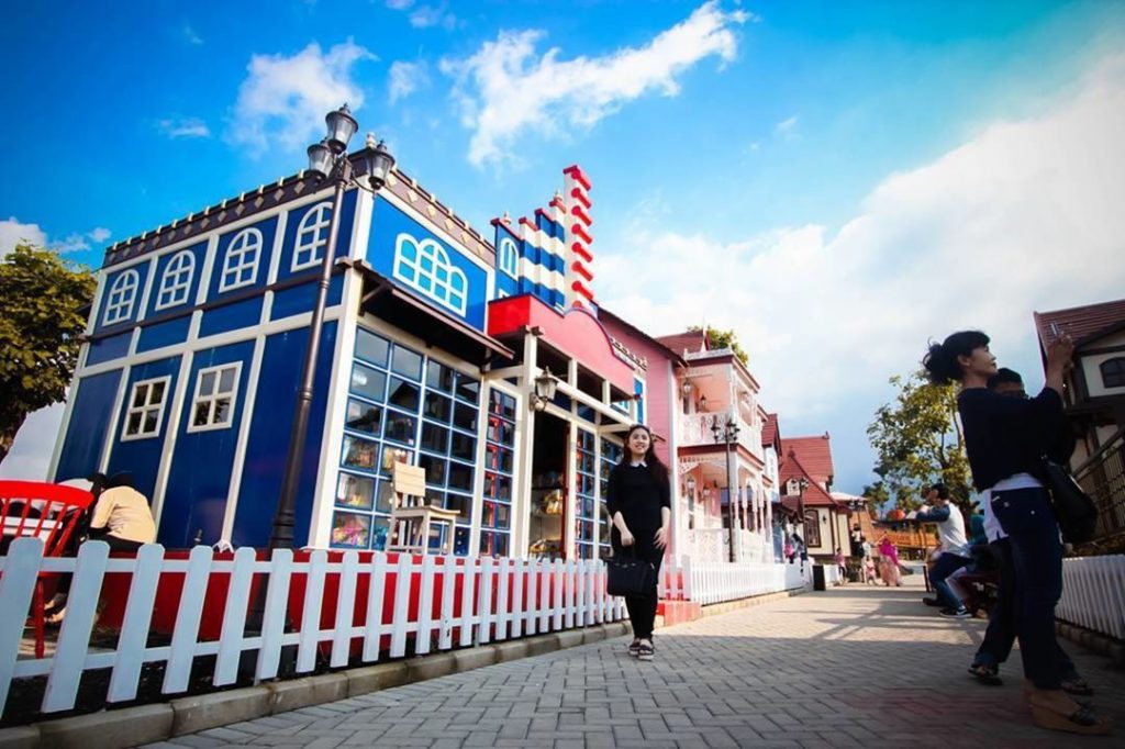 Wisata Lembang Bandung ala Eropa, Hasilkan Foto Keren bak di Benua Biru