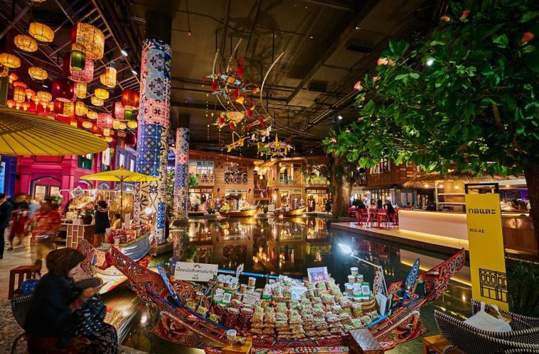 Berbentuk Mall Mewah, Iconsiam Bangkok yang Baru Diresmikan Jadi ...