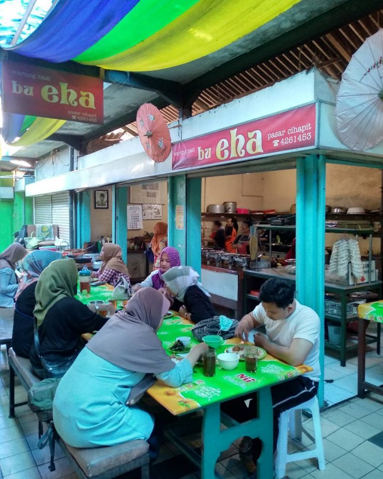Cicipi Ragam Kuliner di Pasar Cihapit Bandung, Ada yang Pernah ...