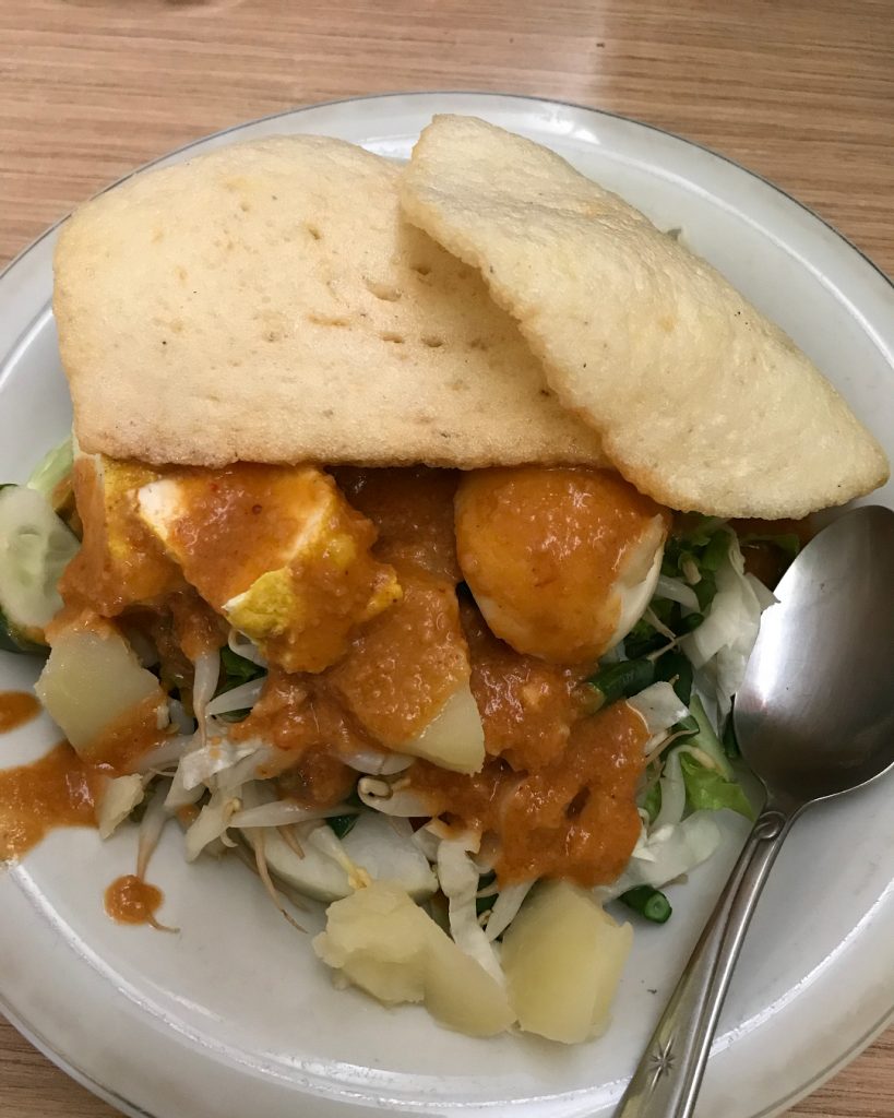 Gado-gado Enak di Bandung, Perbanyak Sayur agar Badan Lebih Segar saat ...