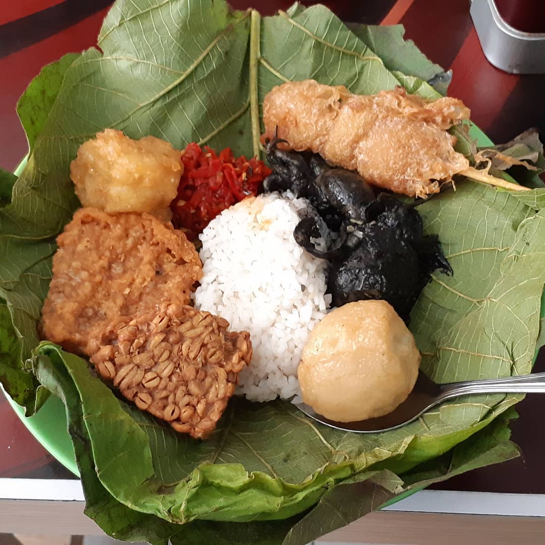 Nasi Jamblang Mang Dul, Kuliner Legendaris Khas Cirebon Langganan SBY